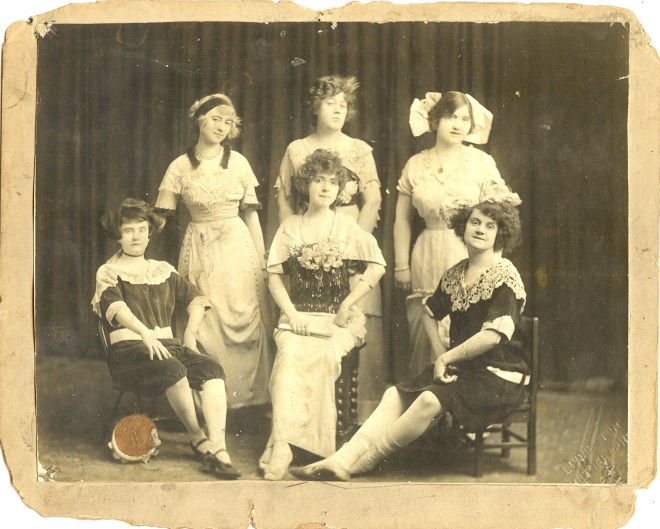 AMERICAN MINSTREL MAIDS VAUDEVILLE PUBLICITY PHOTOGRAPHS, CA. 1915 ...