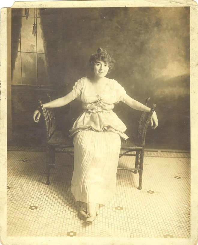 AMERICAN MINSTREL MAIDS VAUDEVILLE PUBLICITY PHOTOGRAPHS, CA. 1915 ...